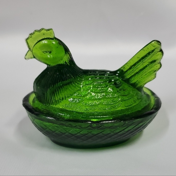 Unbranded | Art | Vintage Miniature Emerald Green Glass Hen On Nest ...